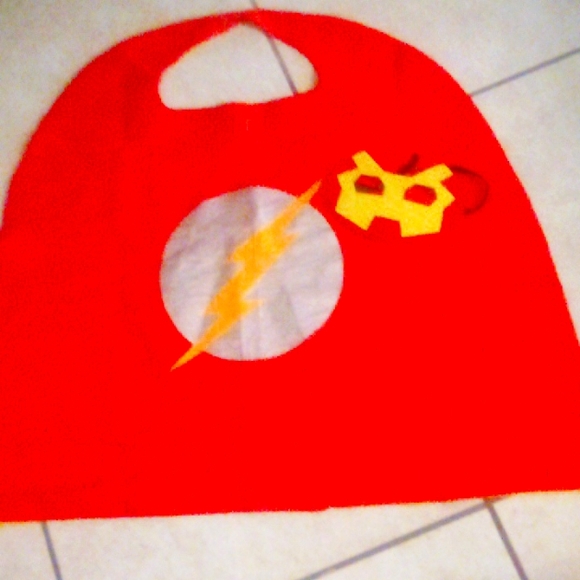 SPECIAL ECDORTY | Costumes | Set Of 3 Super Hero Capes And Masks ...